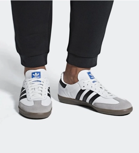 SneakerBaas | SneakerBAAS