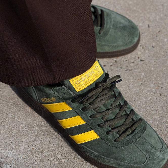 adidas Handball Spezial Night Cargo/Tribe Yellow/Gum | Sneaker District DE