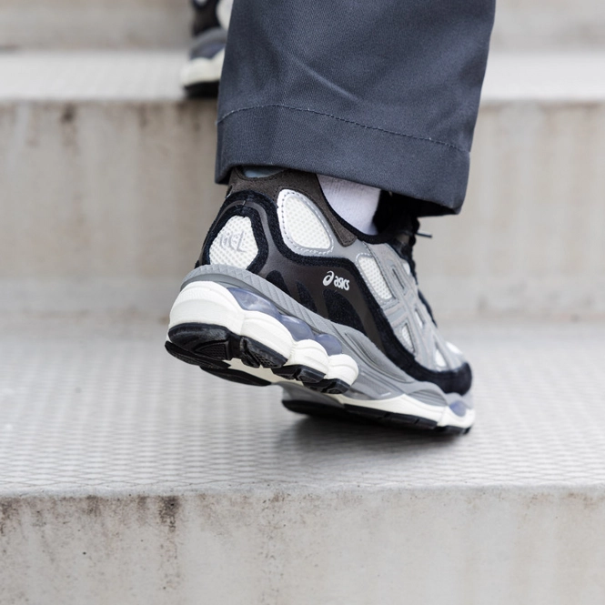 ASICS GEL-NYC Ivory / Clay Grey | Sneaker District DE