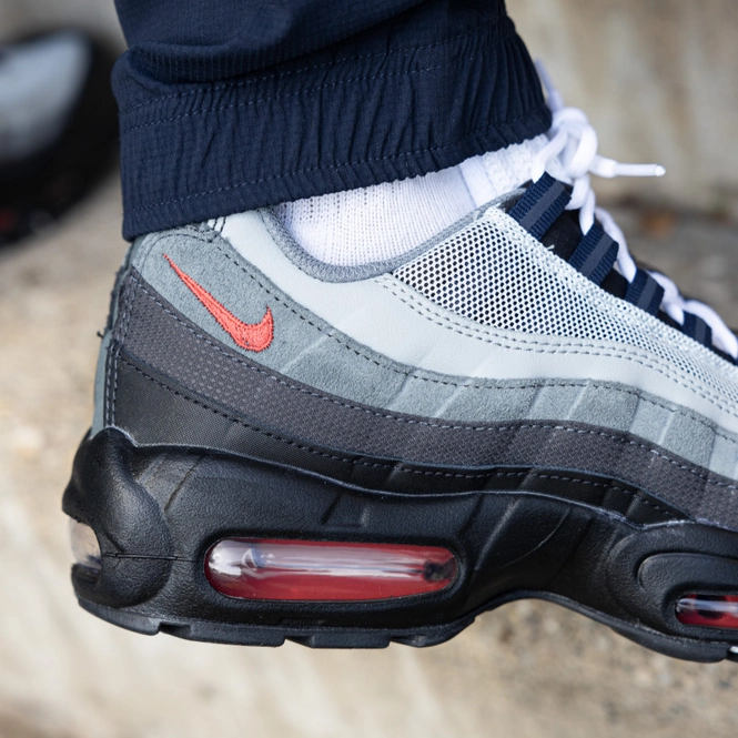 Nike Air Max 95 Black/Anthracite/Smoke Grey/Track Red | Sneaker District