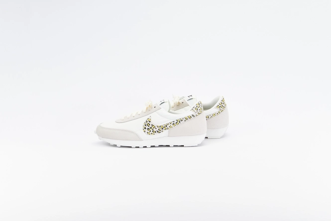 Nike Women's Daybreak SE Leopard Sail/Light Lemon Twist - Black ...