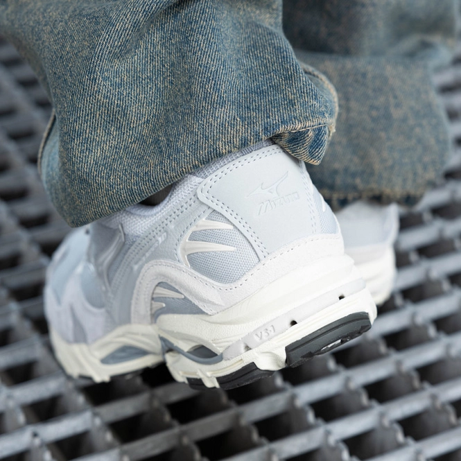 Mizuno Wave Rider 10 Harbor Mist / Nimbus Cloud / White Sand | Sneaker ...