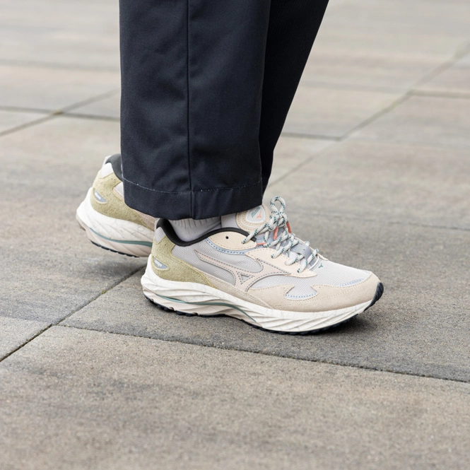 Mizuno Wave Rider Beta Kizuna Nomad Pack Silver Cloud / White Sand ...