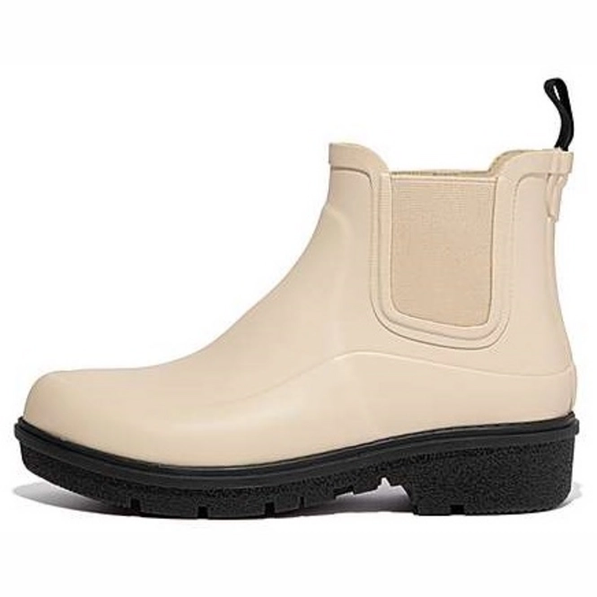 FitFlop Women Wonderwelly Contrast-Sole Chelsea Boots Cream Mix ...