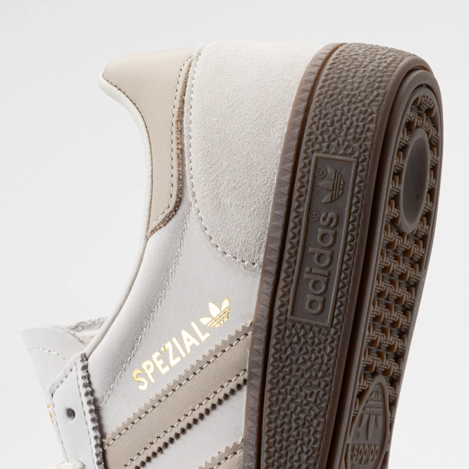 adidas Women Handball Spezial Alumina / Wonder Beige / Gum5 | Sneaker ...