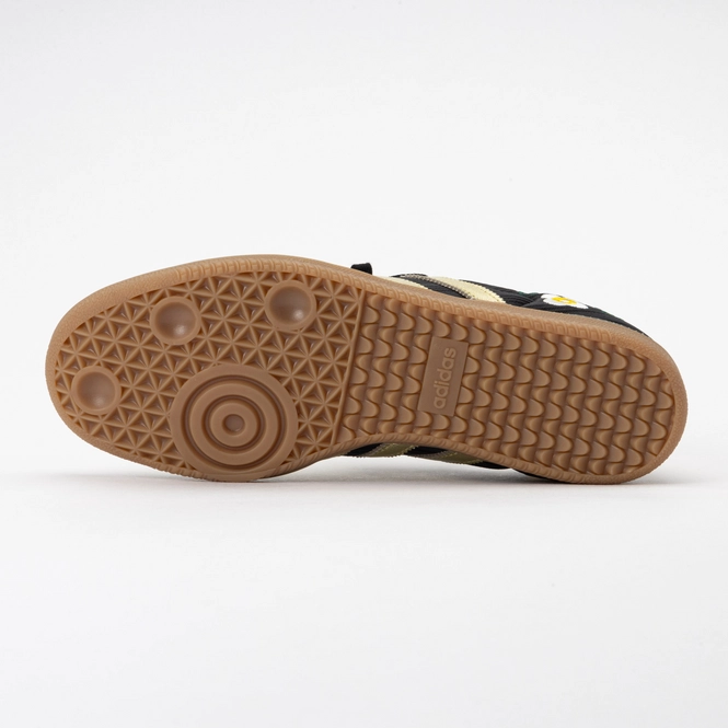 adidas Women Samba OG Core Black / Gold Metallic / Gum | Sneaker District