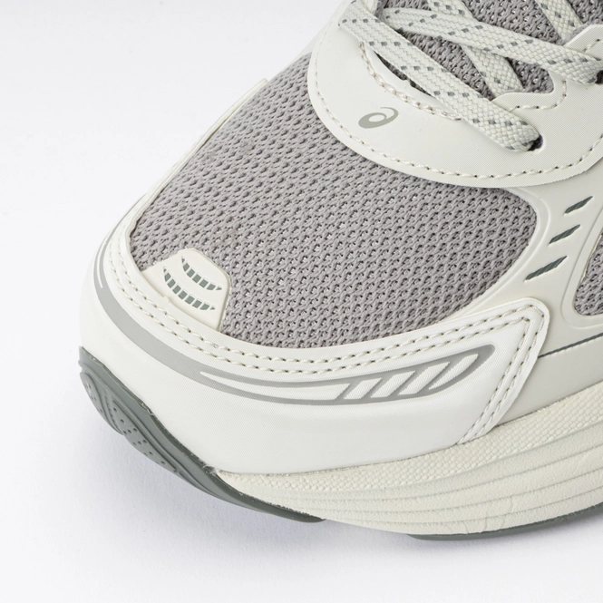 ASICS Unisex GEL-KINETIC FLUENT Seal Grey / Pure Silver | Sneaker District