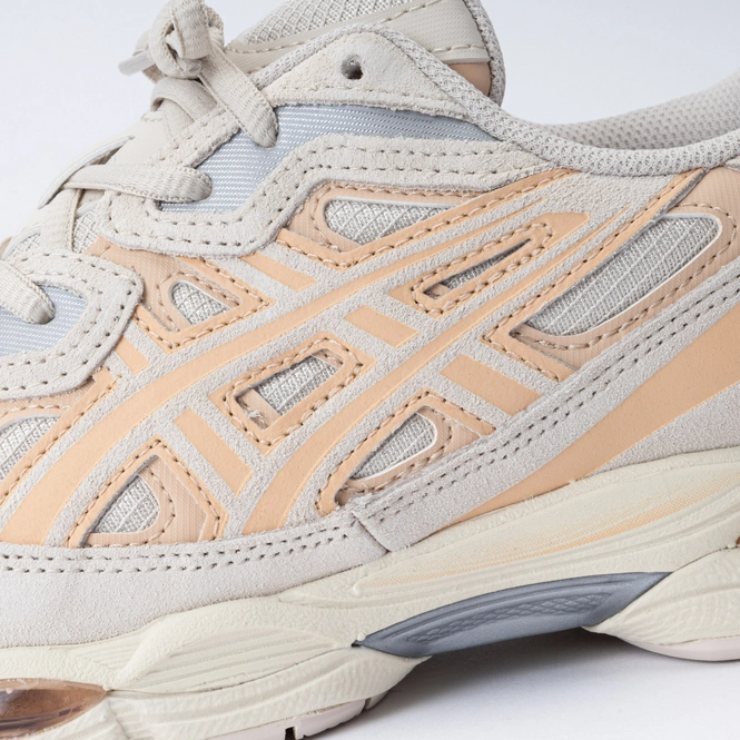 ASICS Unisex GEL-NYC Oatmeal/Bisque | Sneaker District