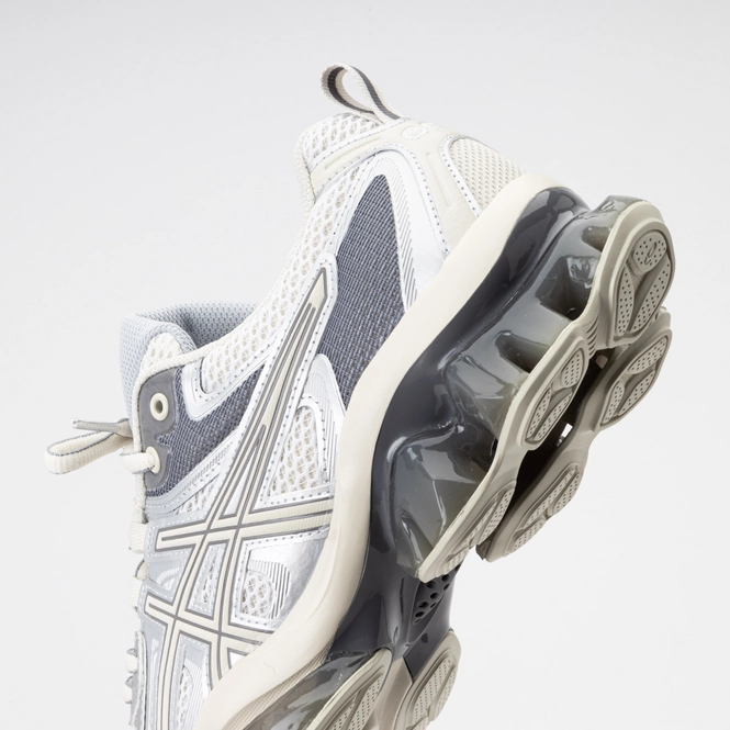 Asics Unisex GEL-QUANTUM KINETIC White/Light Dust | Sneaker District