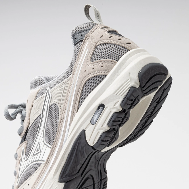 Mizuno Unisex MXR Ultimate Gray/Snow White/Silver Cloud | Sneaker District