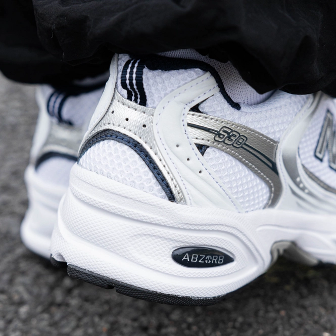 New Balance MR530SG White / Grey | Sneaker District