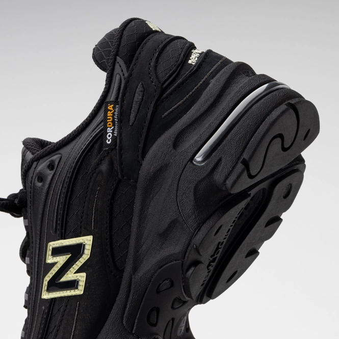 New Balance Unisex M1000BBV Black | Sneaker District