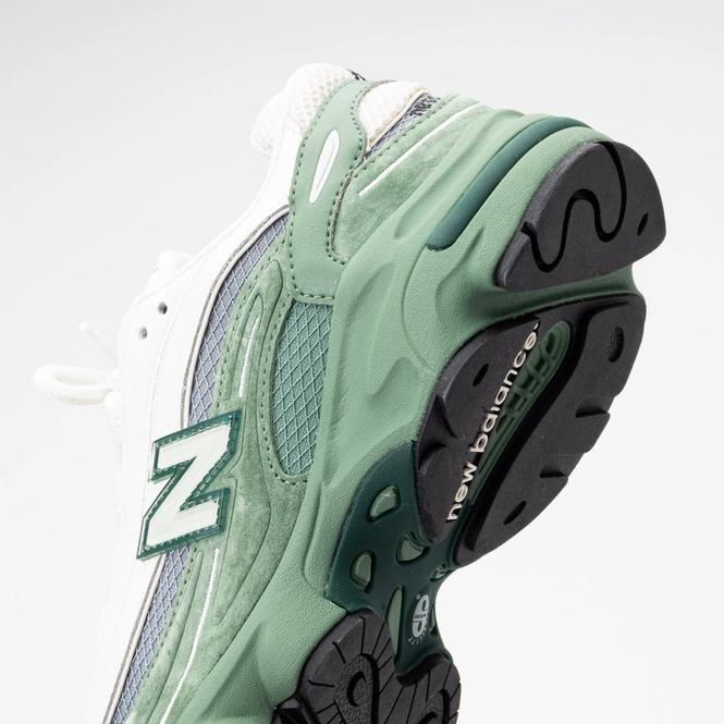 New Balance Unisex M1000MA Mallard Green | Sneaker District