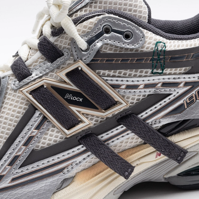 New Balance Unisex M1906AD Silver Metalic | Sneaker District