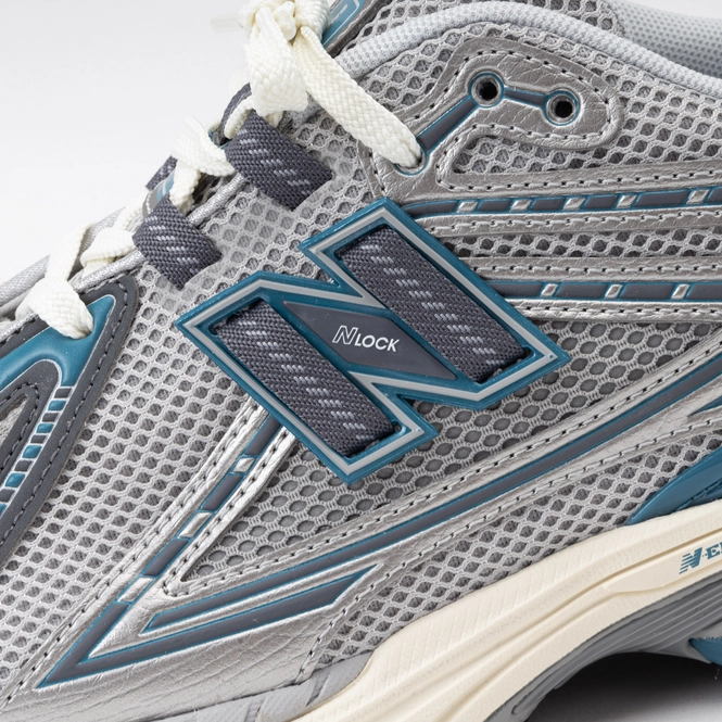 Trainers New Balance Unisex M1906REO Silver Metallic | Sneaker District COM