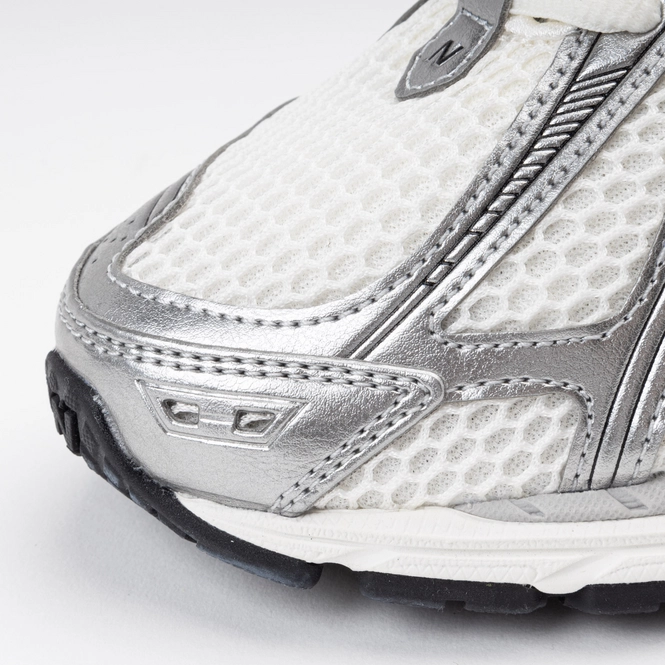 New Balance Unisex M1906RER Silver Metallic | Sneaker District