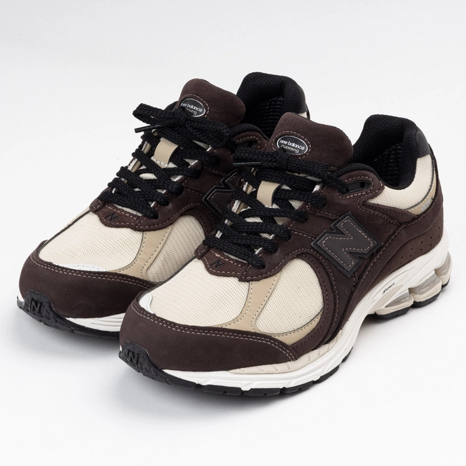 Trainers New Balance Unisex M2002RXQ Black Coffee Sandstone Stoneware ...