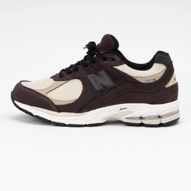 Trainers New Balance Unisex M2002RXQ Black Coffee Sandstone Stoneware ...