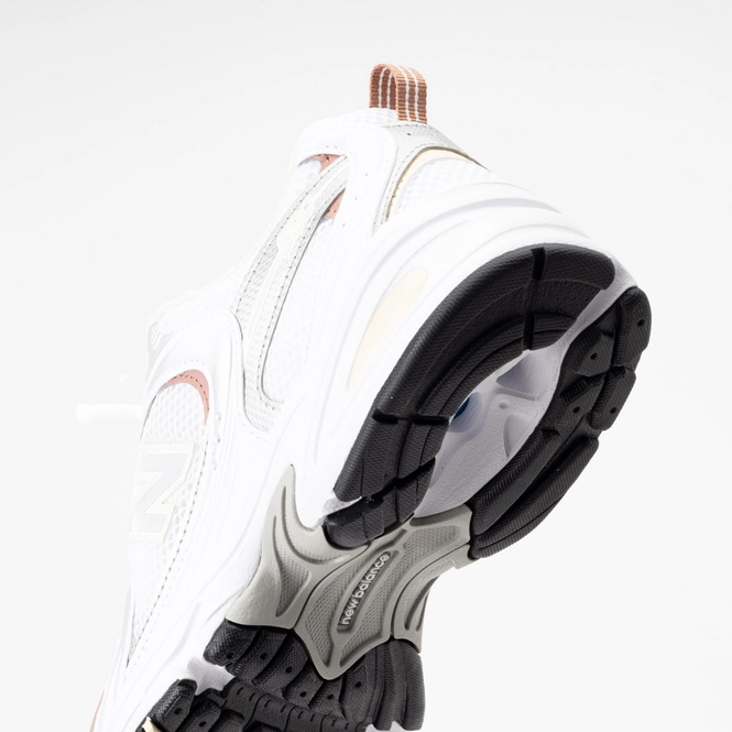 New Balance Unisex MR530SGA White | Sneaker District