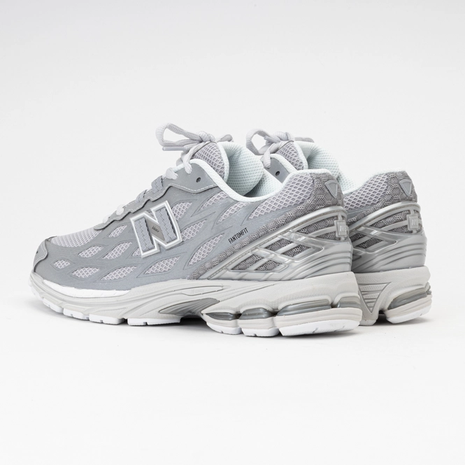 New Balance Unisex U1906WFE Silver Metallic/White/Silver Metallic ...