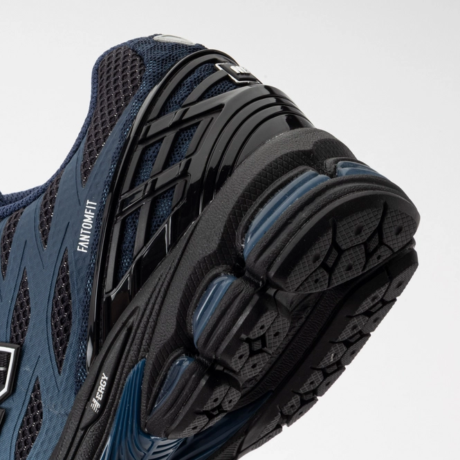 New Balance Unisex U1906WNS Black | Sneaker District