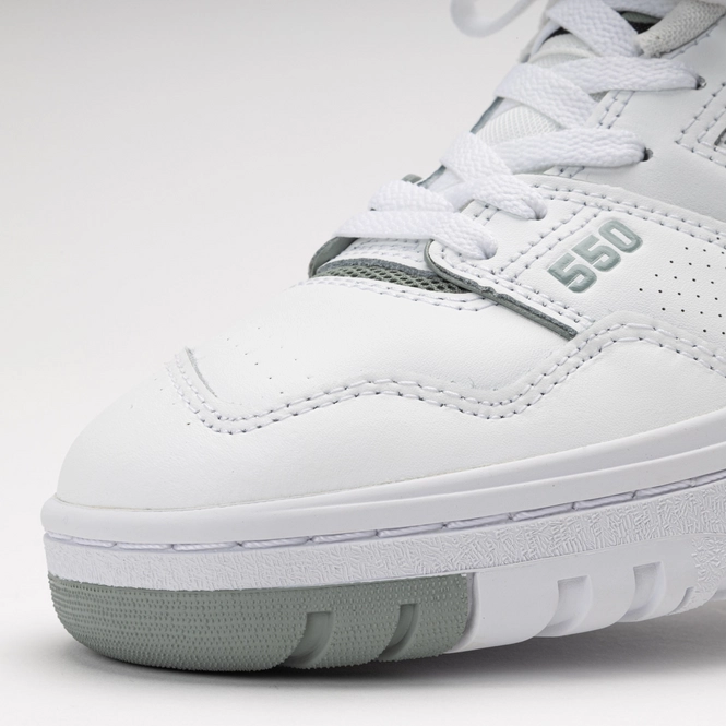 New Balance Women BBW550BG White Juniper 24 | Sneaker District COM