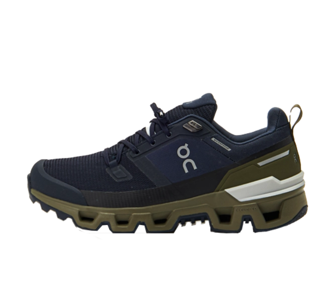 On Running Cloudwander Waterproof Midnight / Olive | Sneaker District