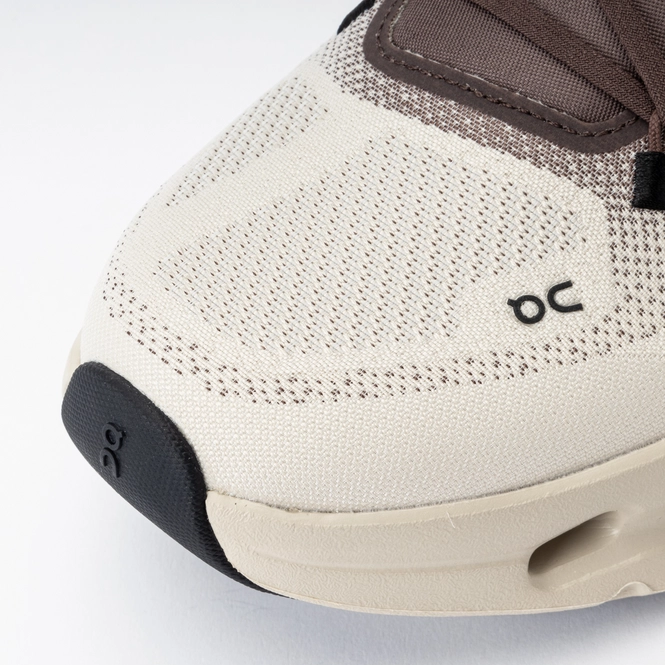 Sneaker On Running Women Cloudtilt Clove Sand | Sneaker District