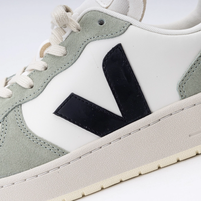 Veja Men V-10 Leather Pure Black Clay | Sneaker District