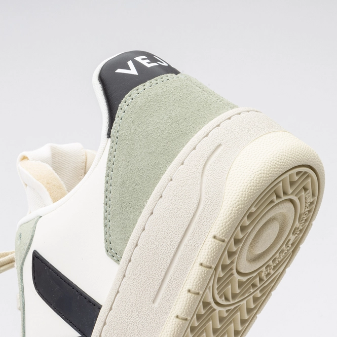 Veja Women V-10 Leather Pure Black Clay | Sneaker District