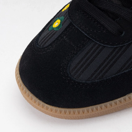 adidas Women Samba OG Core Black / Gold Metallic / Gum | Sneaker District