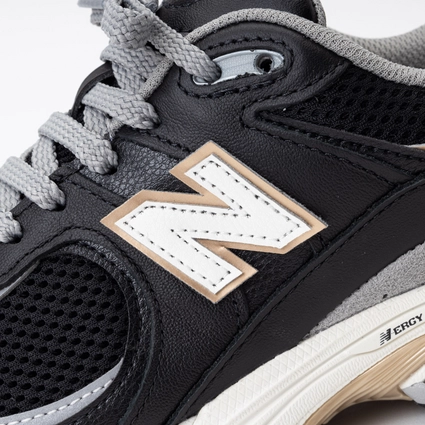 New Balance Unisex M2002RPO Black | Sneaker District