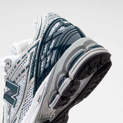 New Balance Unisex U1906RCE Silver Metallic/Deep Ocean/White | Sneaker ...