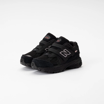 New Balance Infant IV2002RX Black | Sneaker District