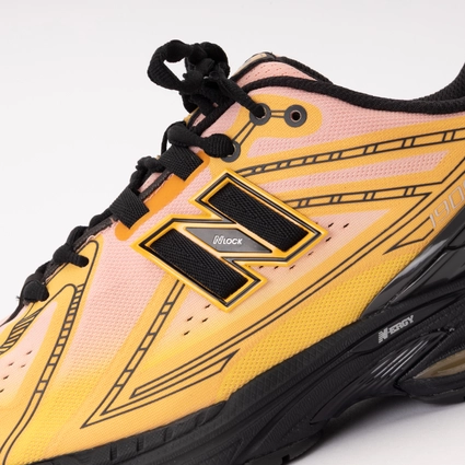 New Balance Unisex U1906596 Amber Haze / Black | Sneaker District