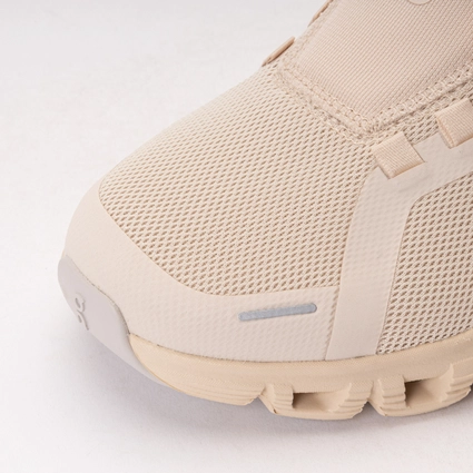Sneaker On Running Women Cloud 6 Sand Sand | Sneaker District